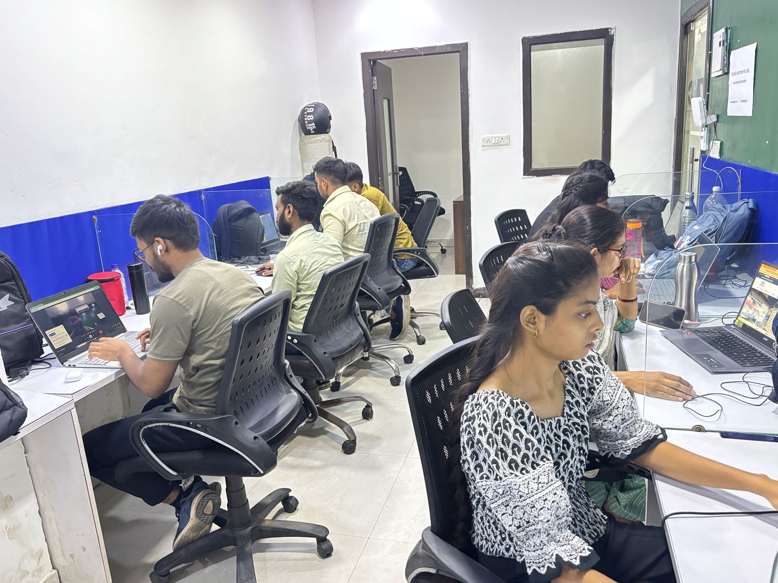 SaaS web, e-commerce & GenAI Solutions Provider